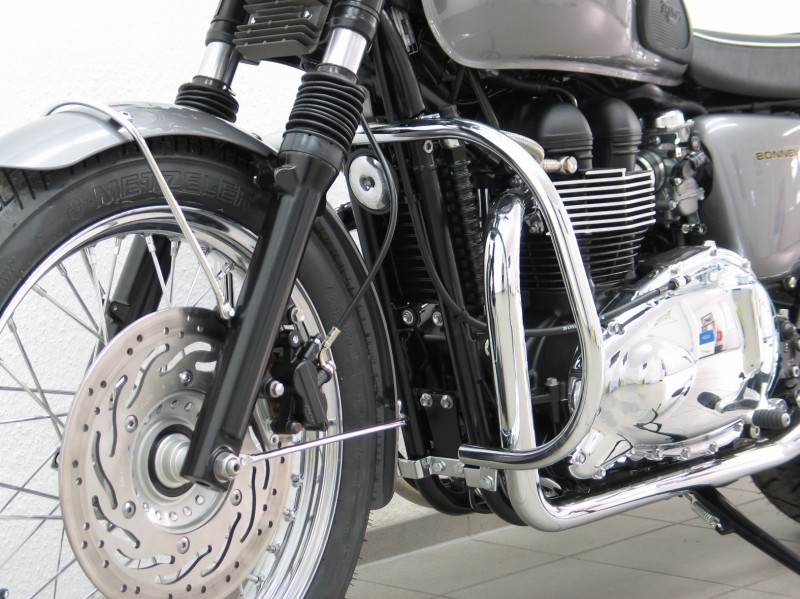 Triumph BonnevilleT100 Crashbars one piece Chrome Plated Protection ...