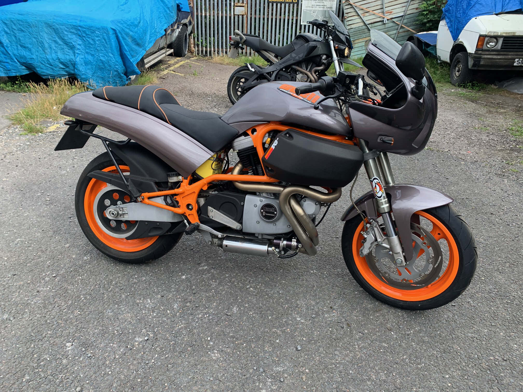 Buell S3 Thunderbolt Hooligan crazy bike!