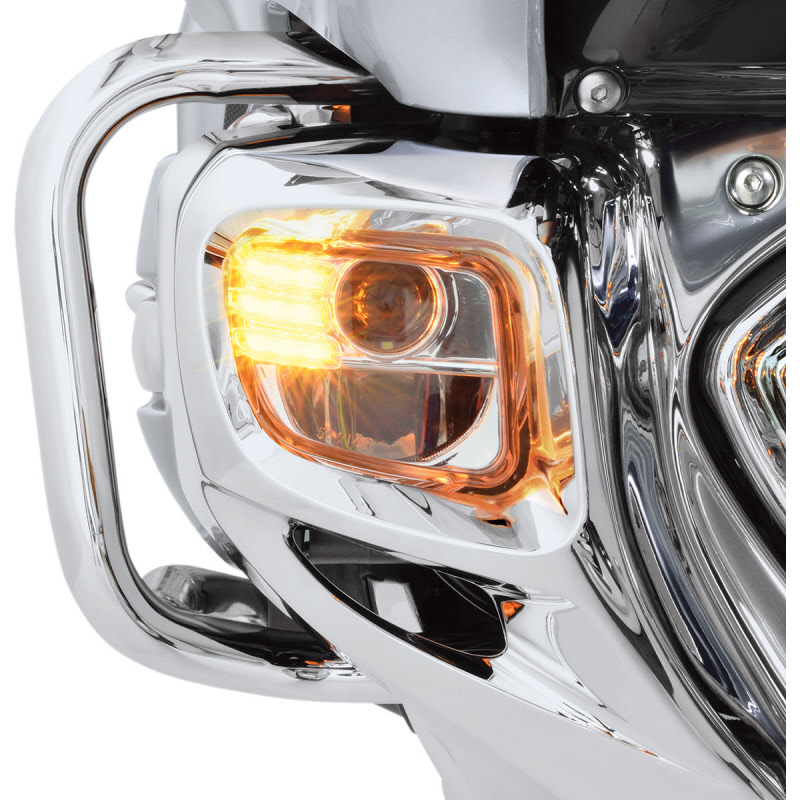 Honda Goldwing G1800 Show Chrome Tridium LED Fog & Lower driving Light ...