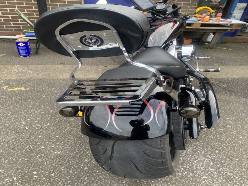 Big-Dog-Motorcycle-sissy-bar-back--rest-rack-luggage-carrier-mastiff ...