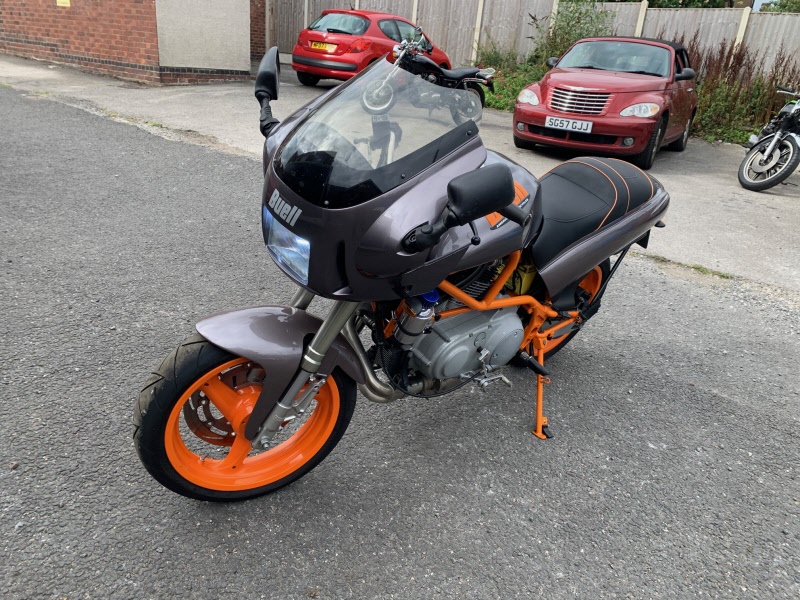 Buell S3 Thunderbolt Hooligan crazy bike!
