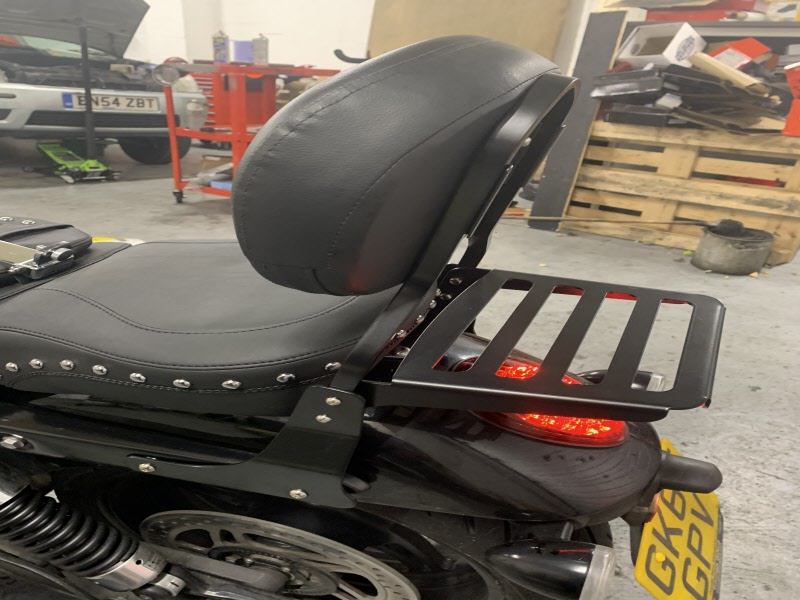 Triumph Thunderbird Storm 1700 Sissybars & Racks