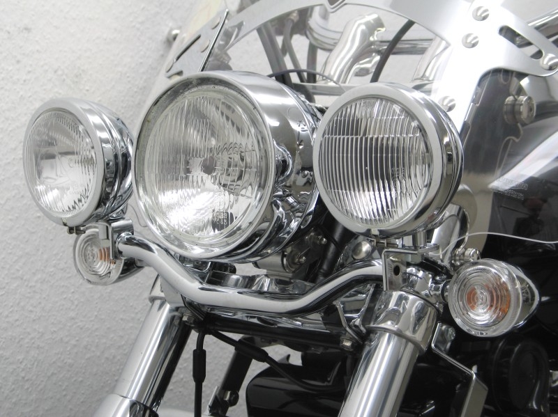 Triumph Thunderbird 1600 Lightbar driving lights passing light bar ...